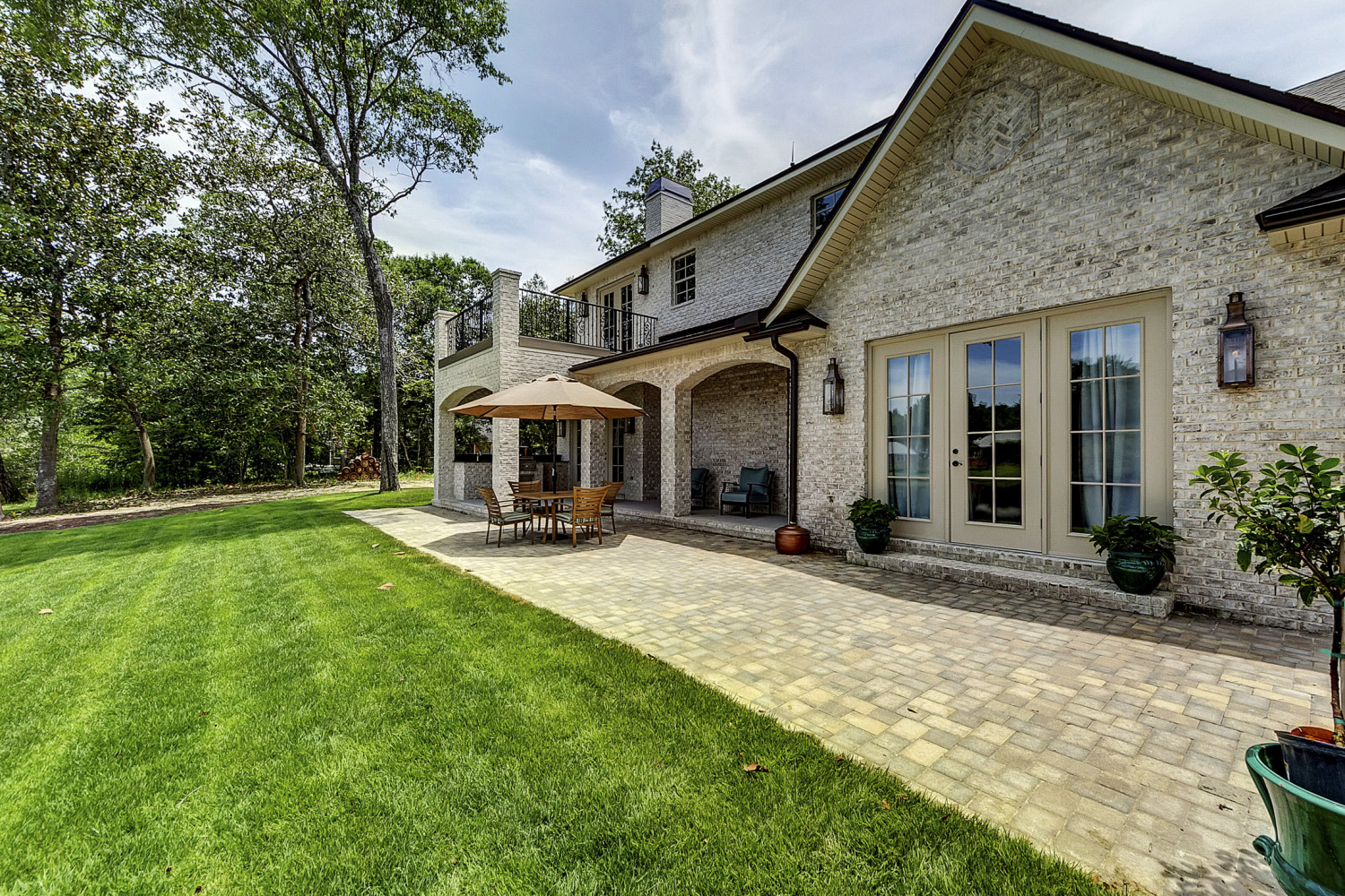 Governor® Flush Mount