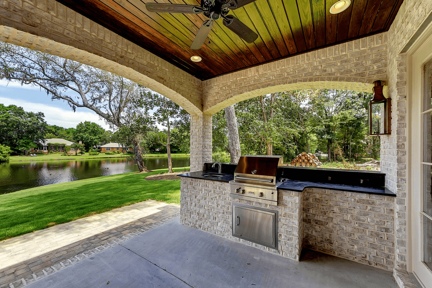 Governor® Flush Mount