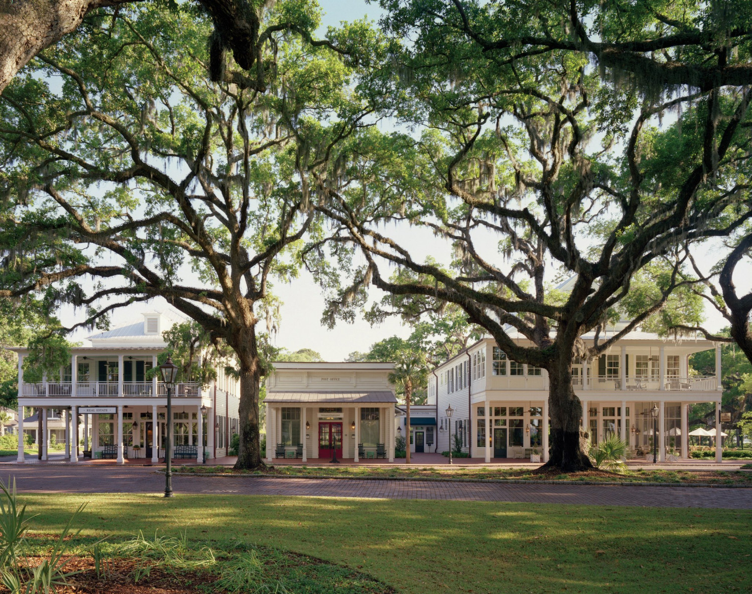London Street Spider Post/Column Mount