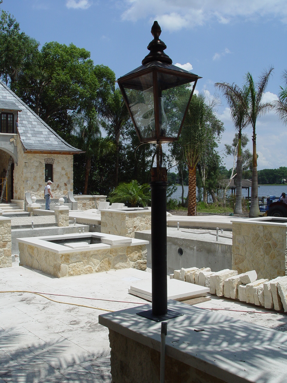 London Street Spider Post/Column Mount