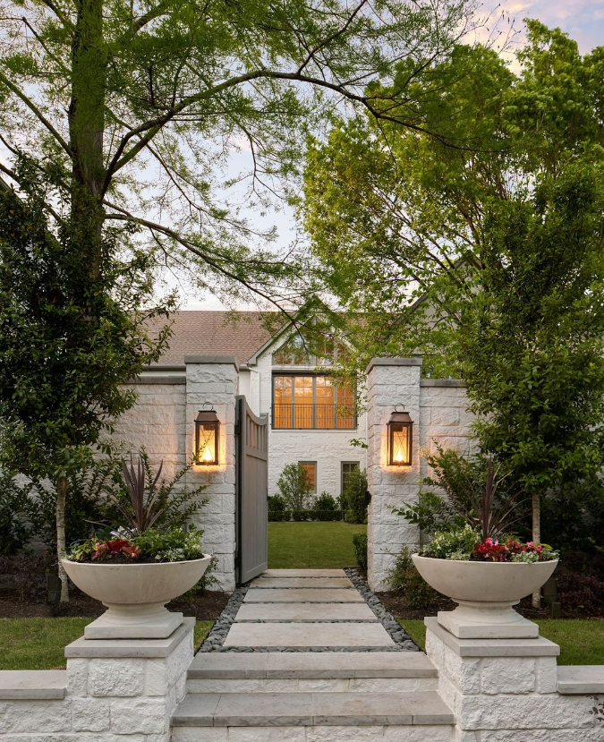 Coach House® Original Bracket